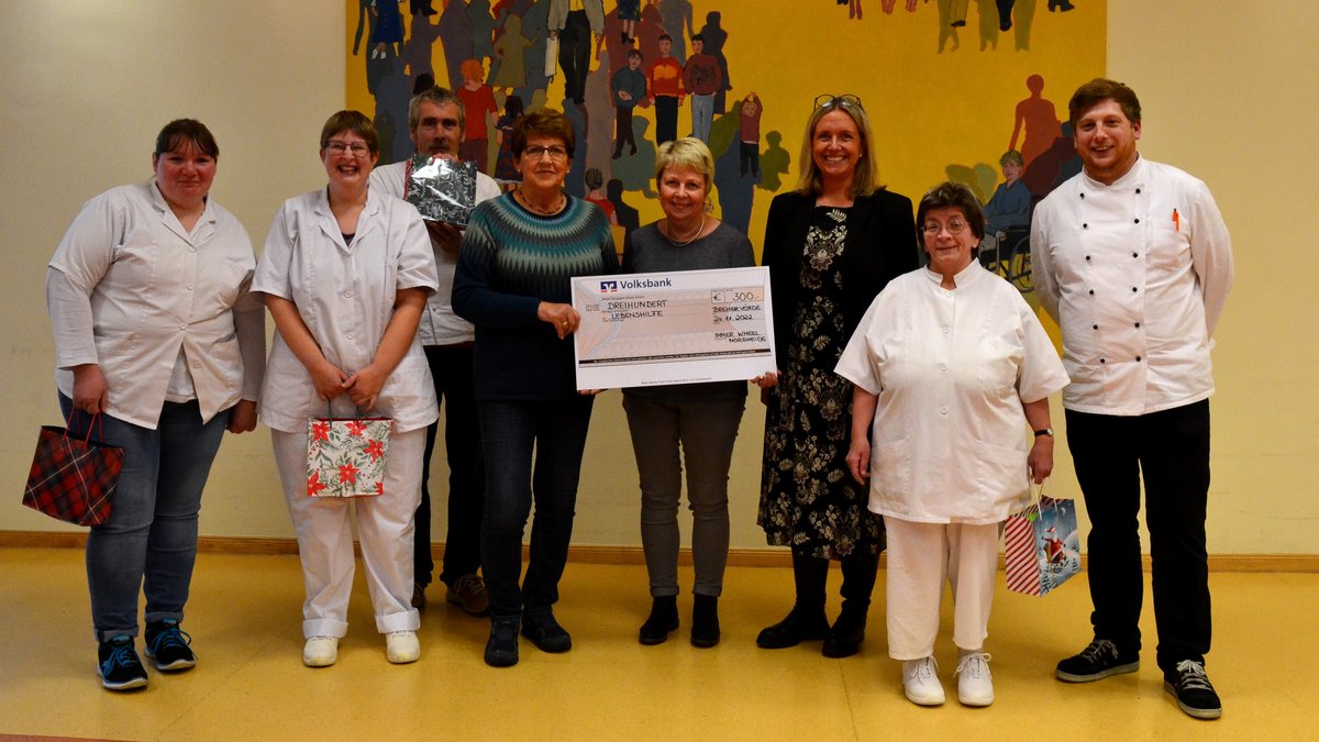 Eine Spende und ein Dankeschön für die LEBENSHILFE